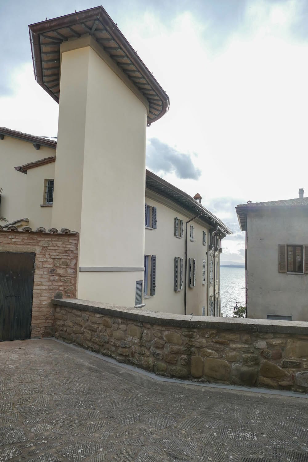 LUCA PALOMBARO Oil Mill Tour & Tasting- Monte del Lago