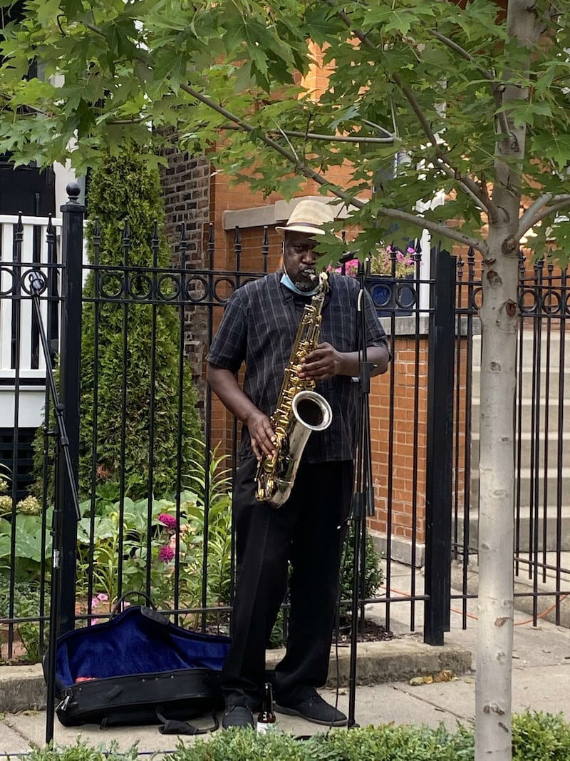 Lynne Jordan and the Shivers LIVE IN UKRAINIAN VILLAGE Review